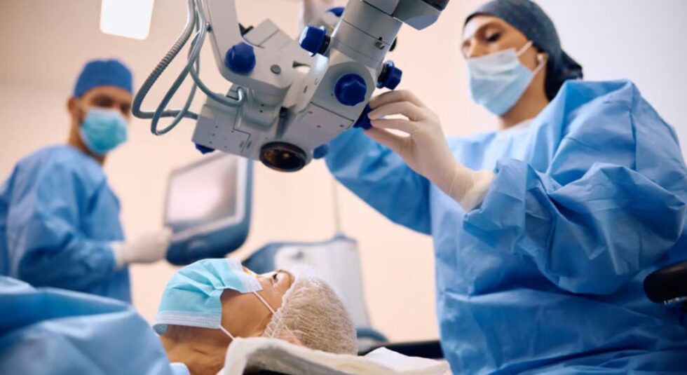 NHS Cataract Waiting Times by Region